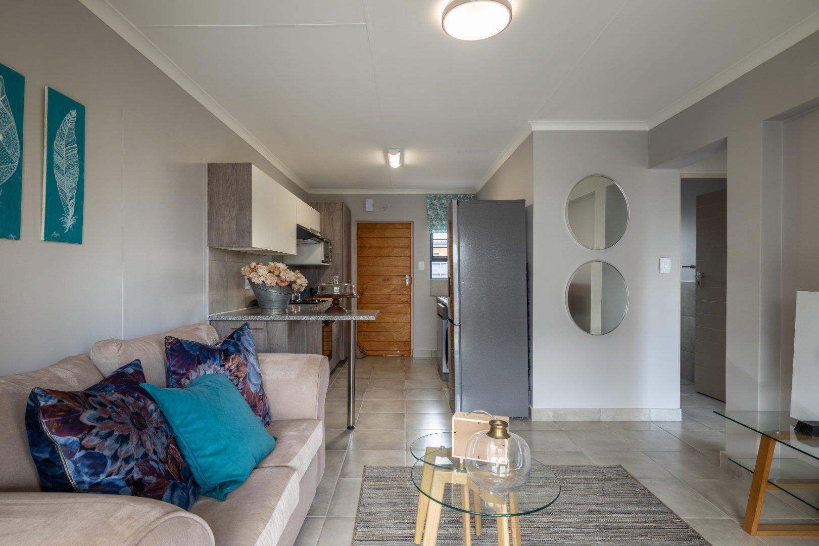 Derdepoort Property : Apartments / flats to rent in Derdepoort ...