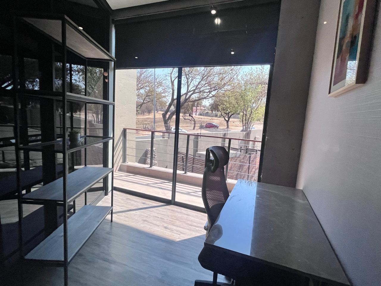 Commercial property to rent in Noordwyk - 208 Coubrough - P24-115850633