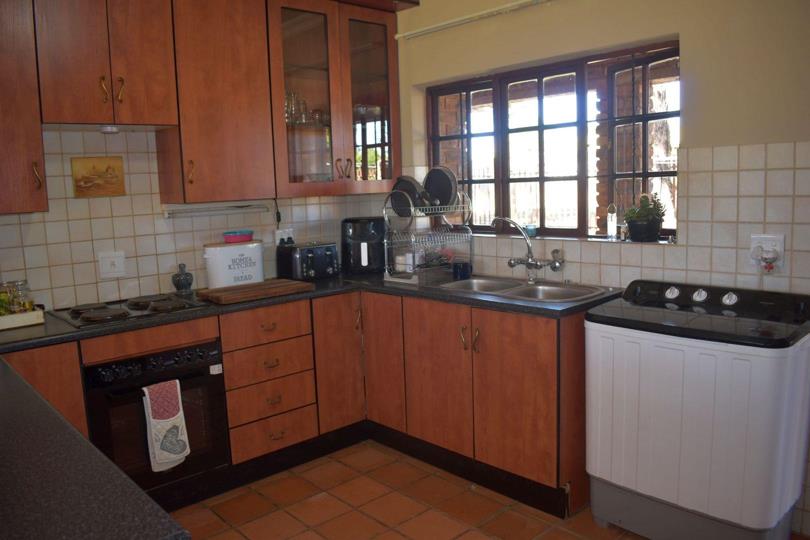 2 Bedroom Apartment / flat for sale in Dullstroom - 4 Bosman Street, 4 ...