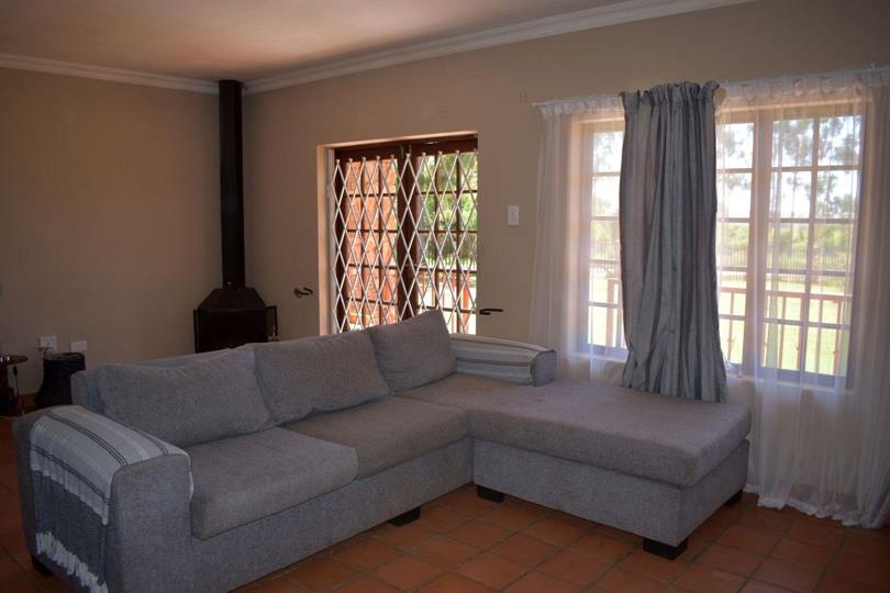 2 Bedroom Apartment / flat for sale in Dullstroom - 4 Bosman Street, 4 ...