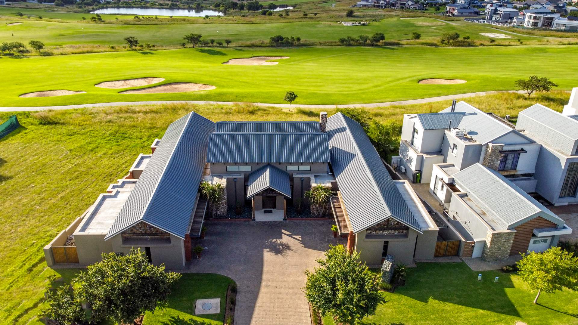 4 Bedroom House for sale in Copperleaf Estate - P24-115528390