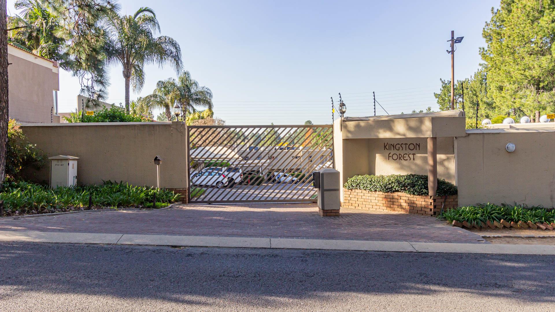 2 Bedroom Townhouse for sale in Bryanston - 15 Kingston Forest 59a ...