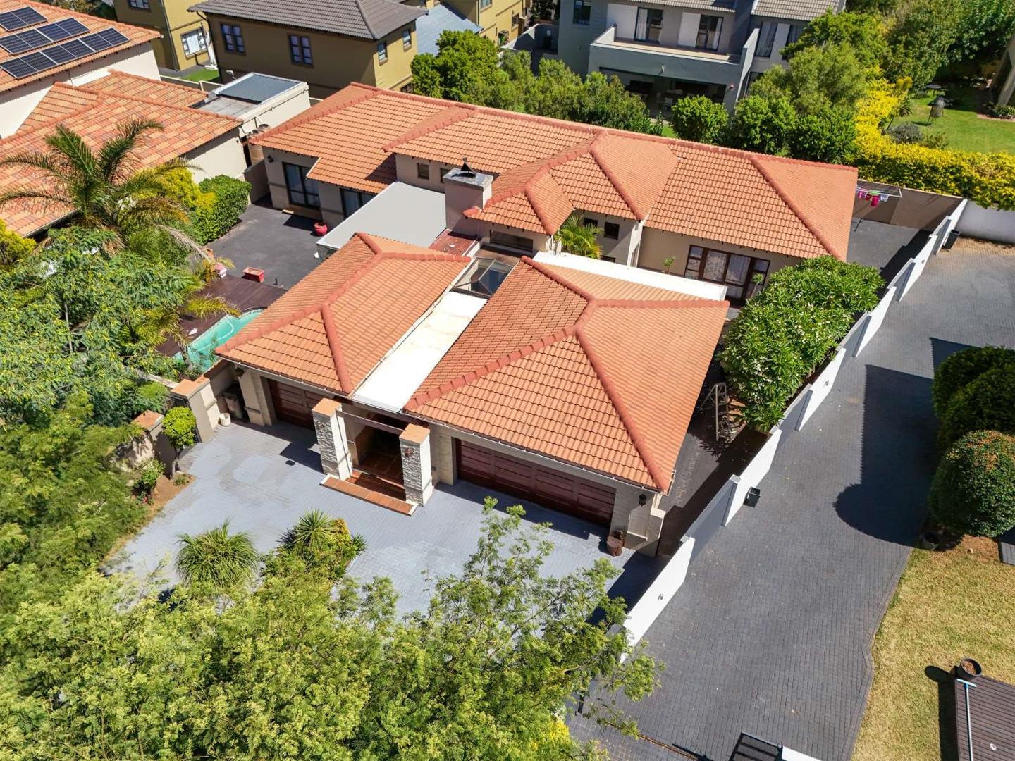 3 Bedroom House for sale in Midstream Estate - P24-115547678