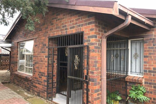 Botshabelo, Bloemfontein Property : Property and houses for sale in ...