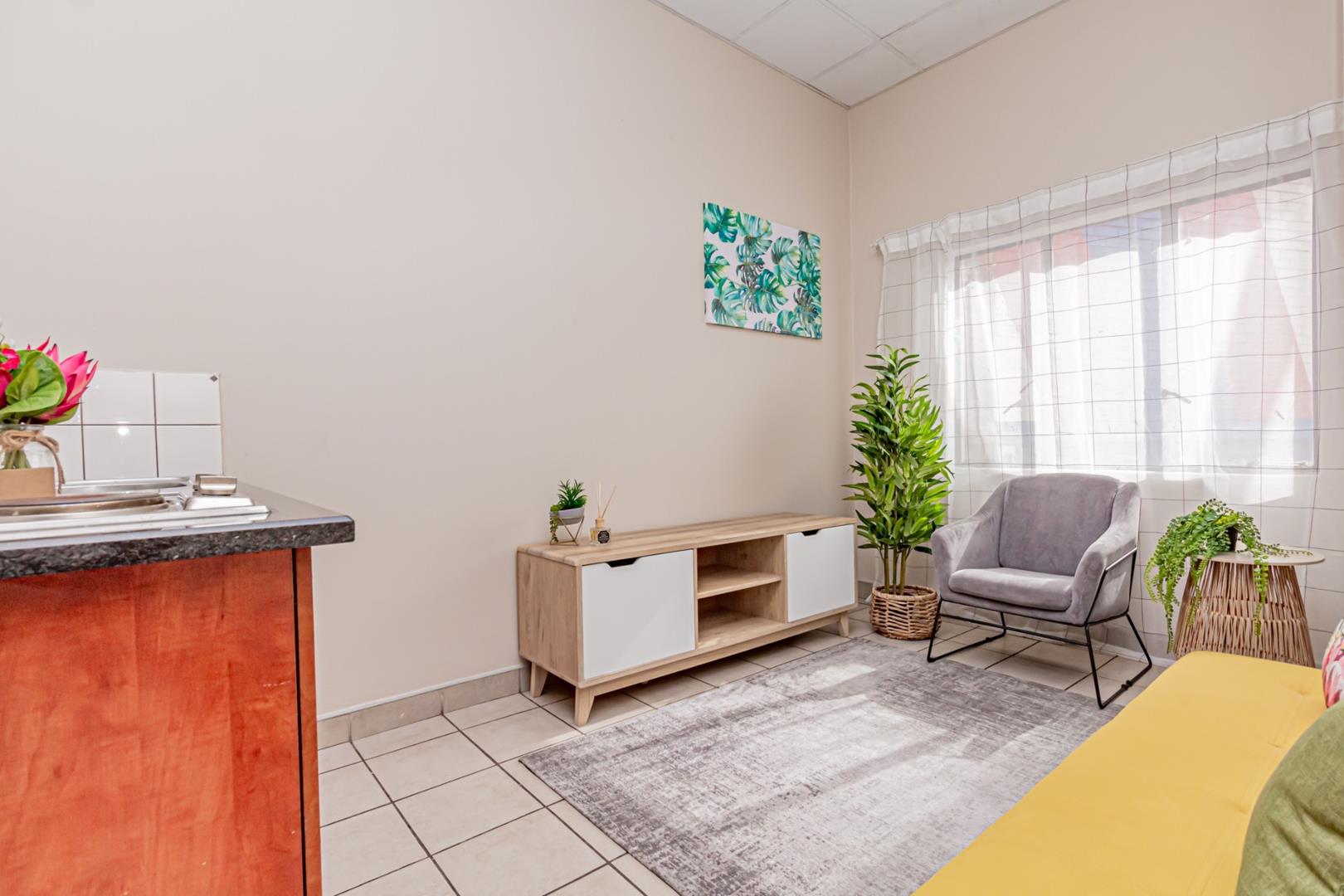 2 Bedroom Apartment / flat to rent in Booysens - 49 Coventry Street ...