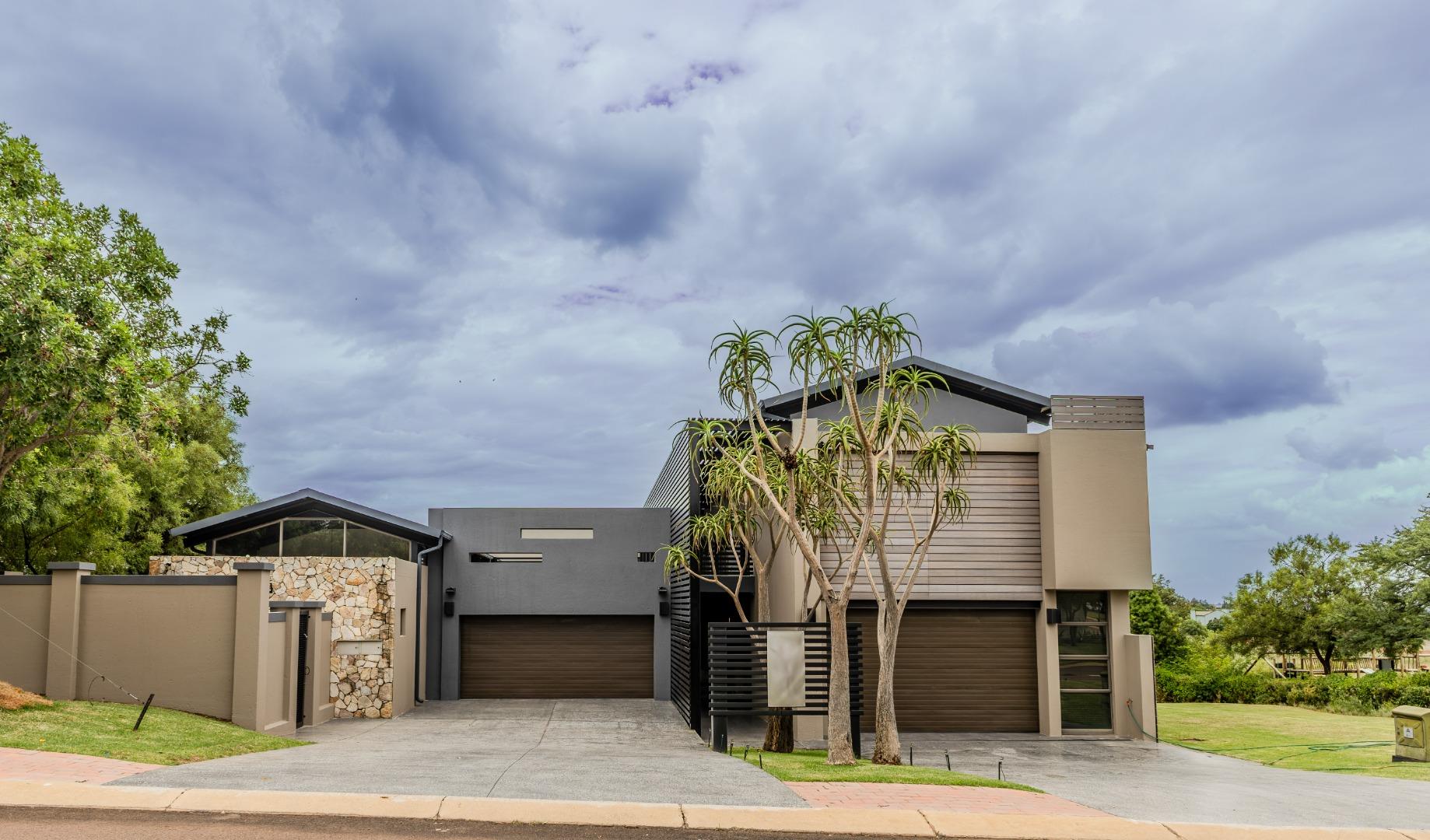 4 Bedroom House for sale in Midstream Hill Estate - Midstream Hill ...