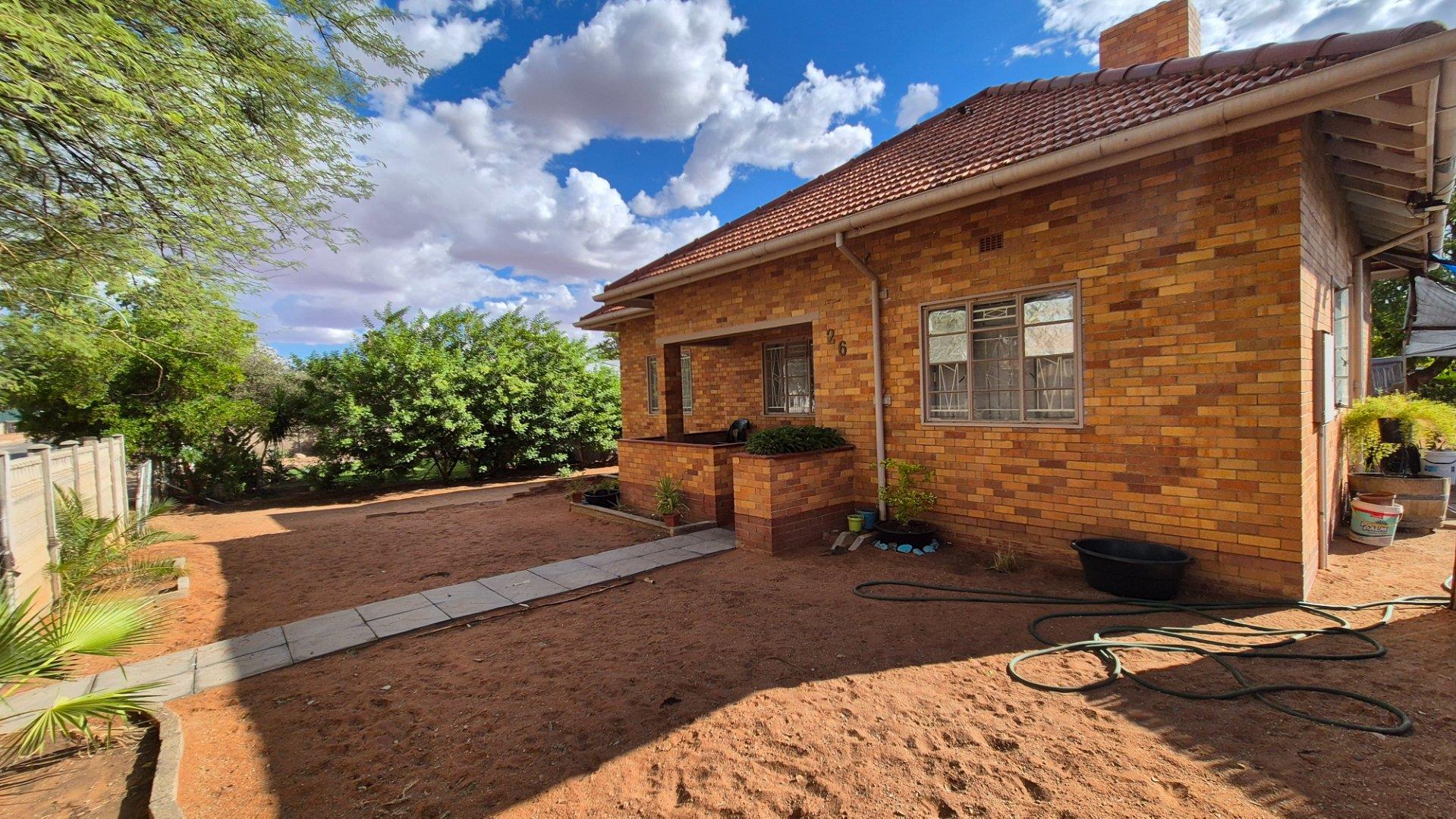 3 Bedroom House for sale in Die Rand - P24-115599598