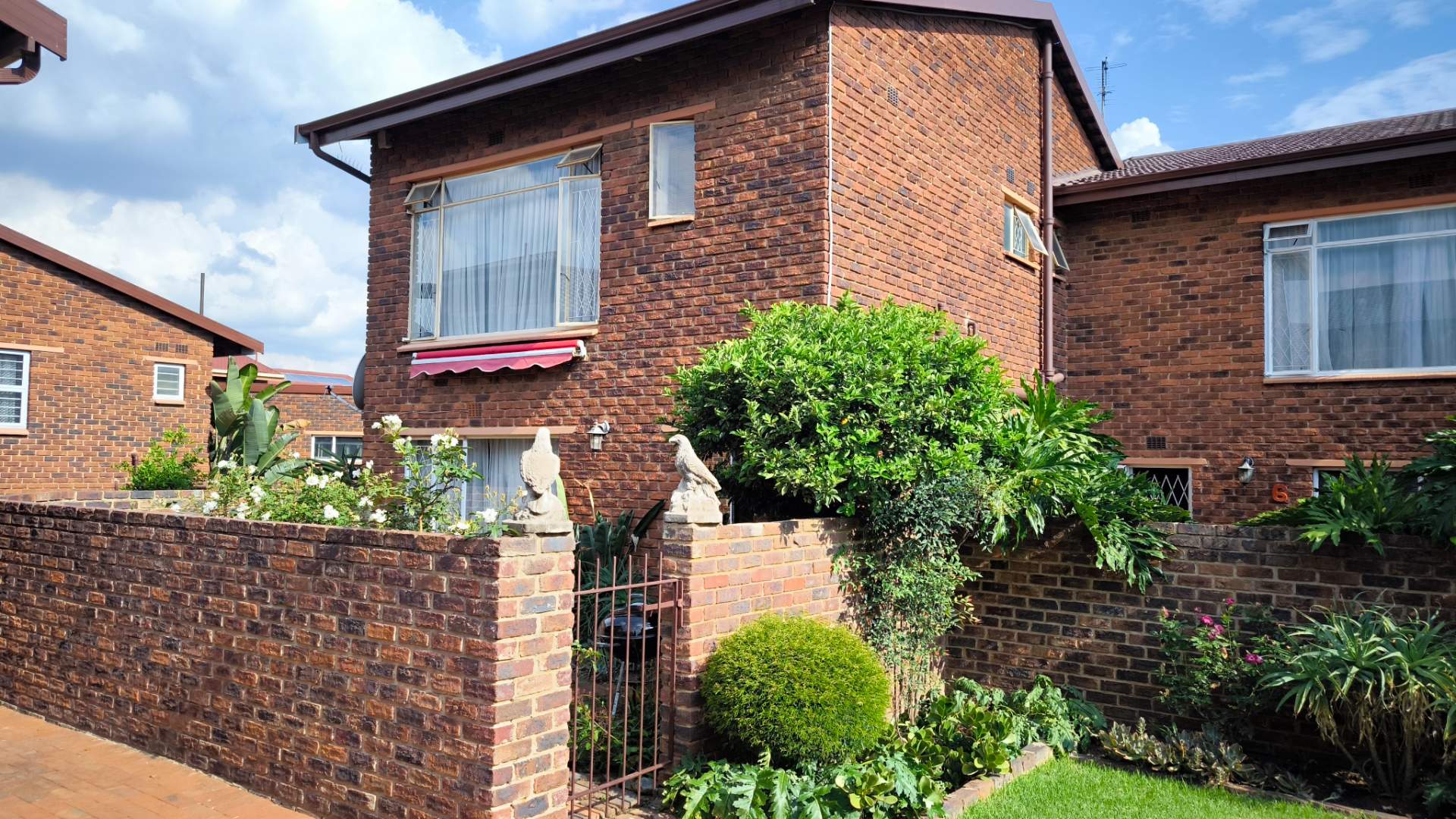3 Bedroom Townhouse for sale in Brackenhurst - 12 Kalkoentjie Rd - P24 ...