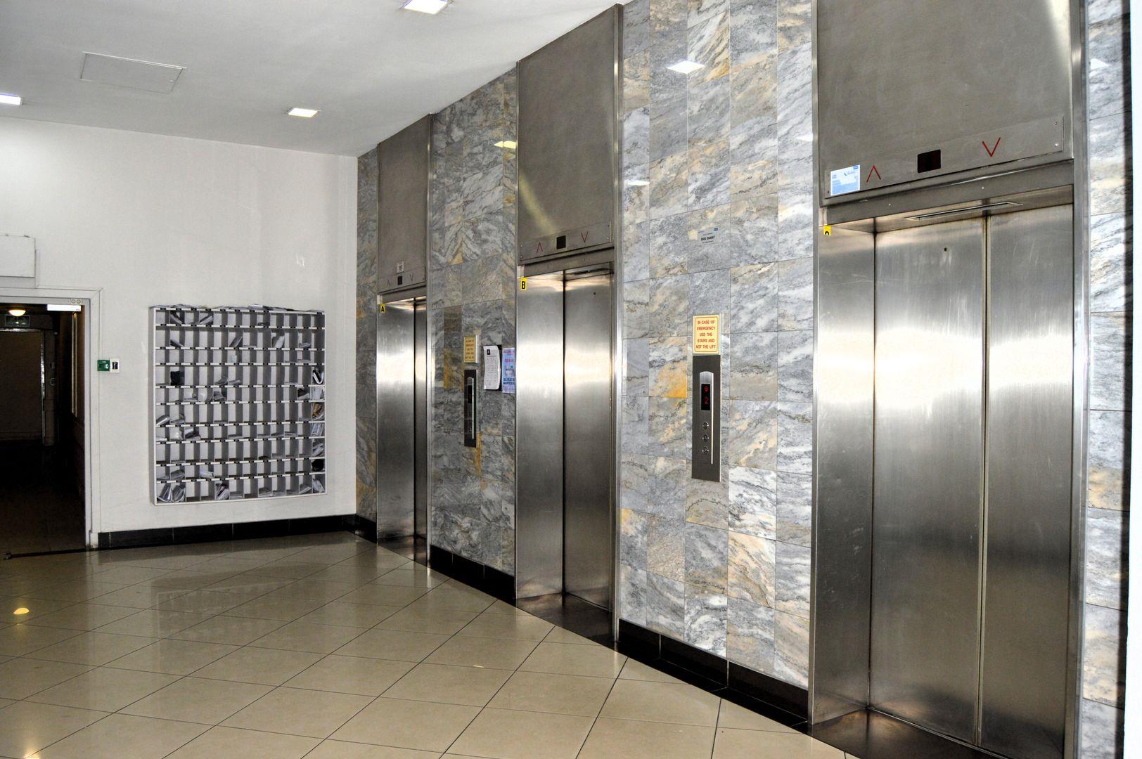 2 Bedroom Apartment / flat for sale in Marshalltown - 106 Ss Isibaya ...