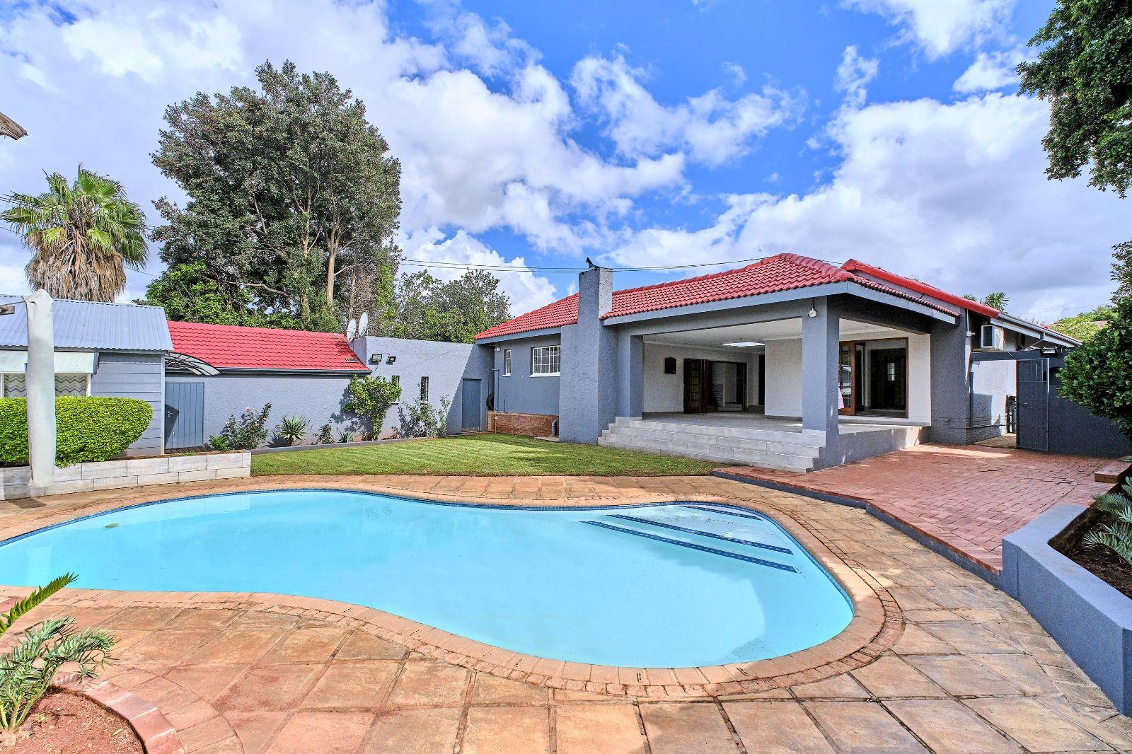 Houses for sale in Roodepoort : Roodepoort Property : Property24.com