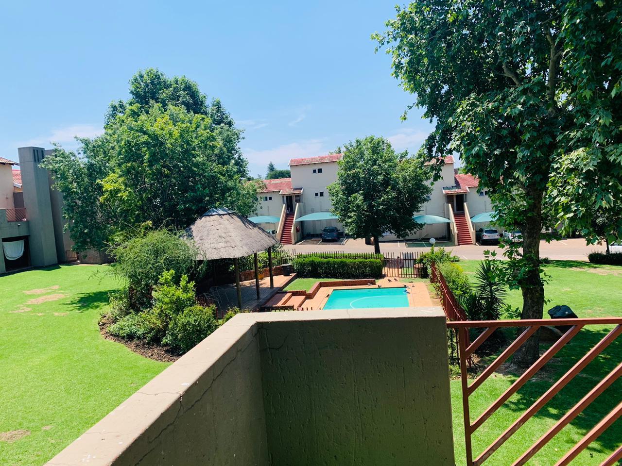 2 Bedroom House for sale in Bromhof - 816 Kelly Street - P24-116793633