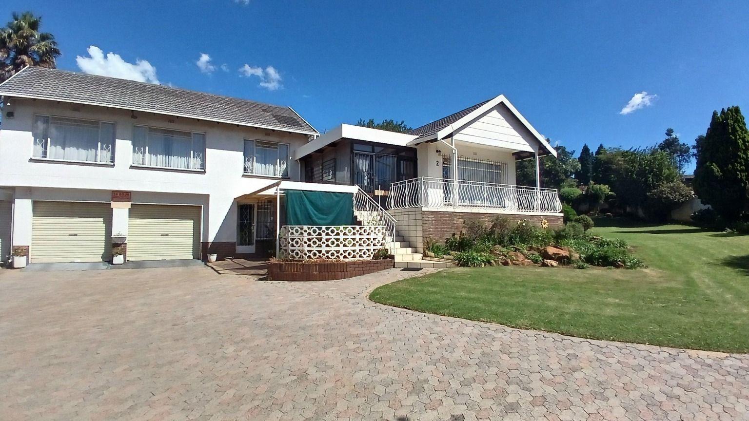 3 Bedroom House for sale in Glenvista - P24-115710660