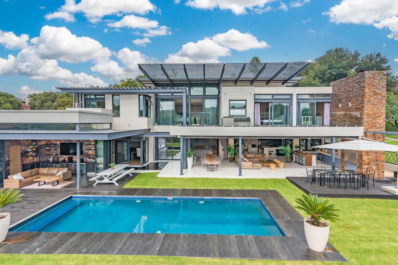 4 Bedroom House for sale in Featherbrooke Estate - 220 Duck's Nest ...