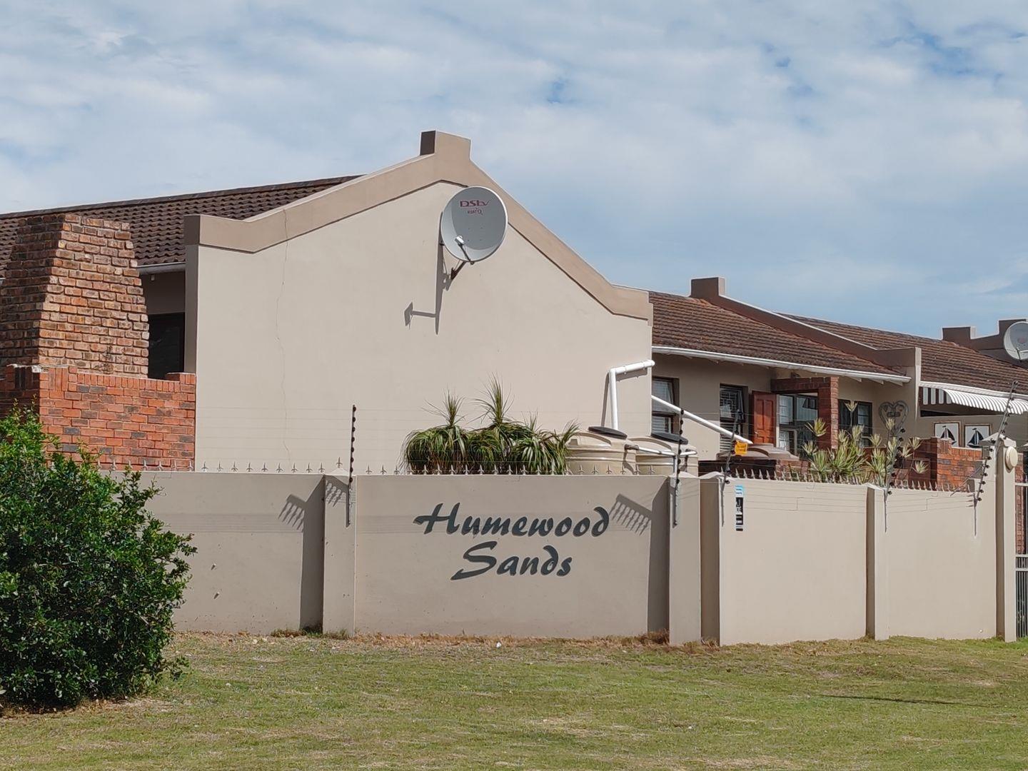 3 Bedroom Townhouse for sale in Humewood - P24-115739289