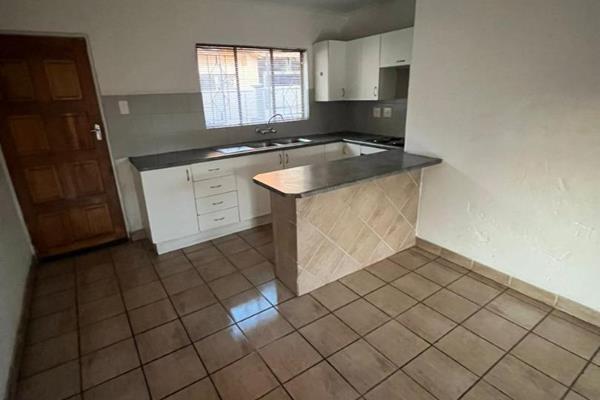 Westdene, Johannesburg Property : Property and houses to rent in ...