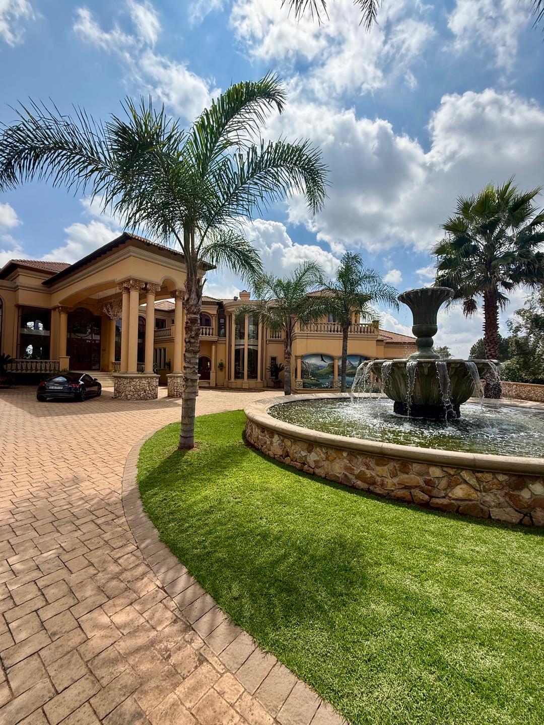 5 Bedroom House for sale in Benoni AH - P24-115800721