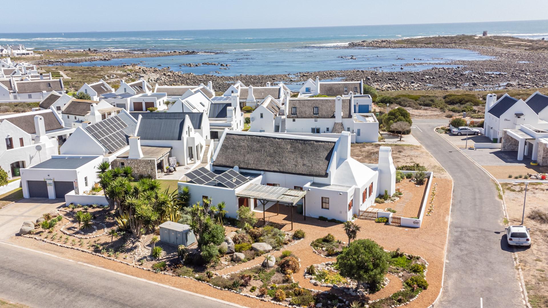 4 Bedroom House for sale in Jacobsbaai - 6 Sterretjie Street - P24 ...