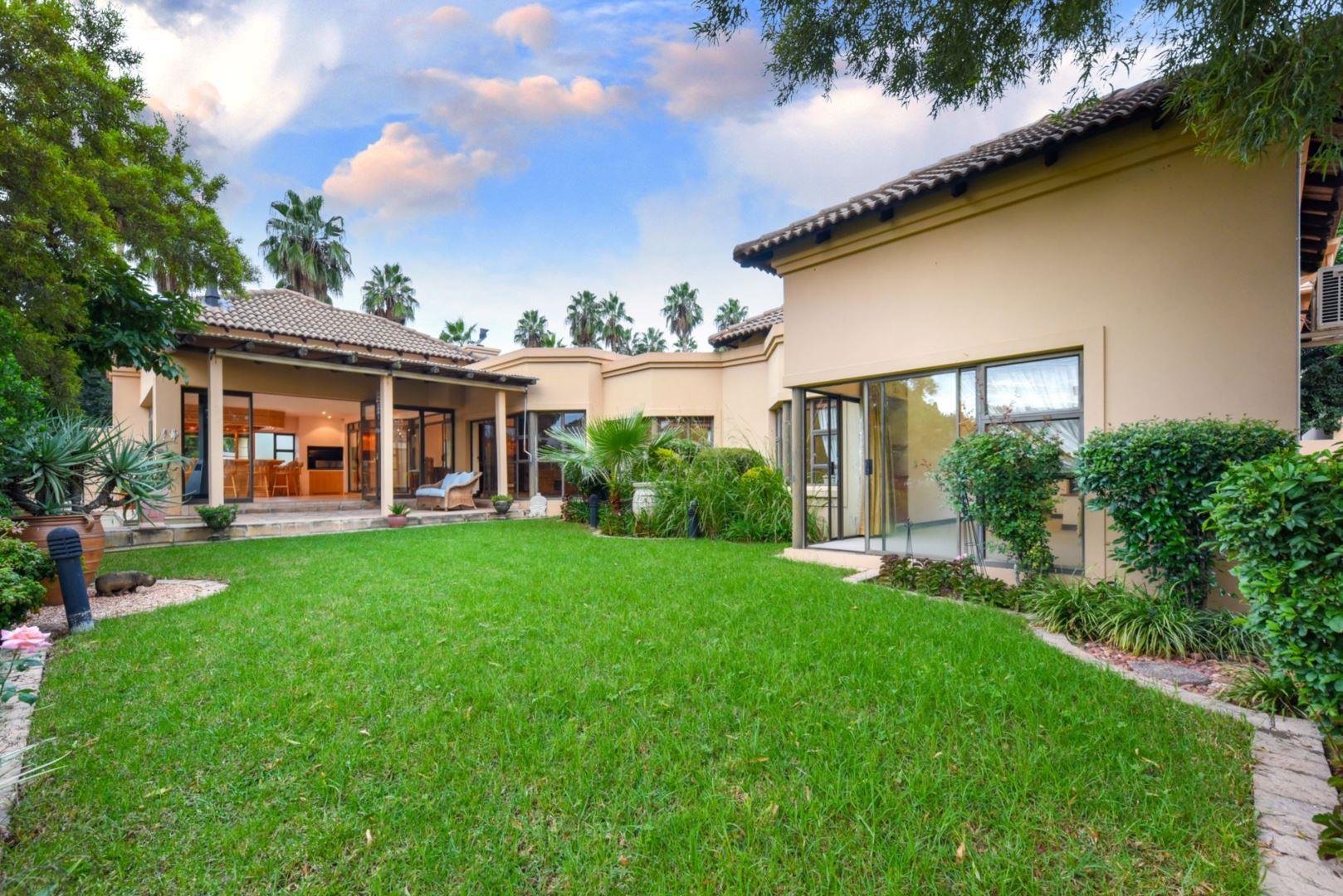 4 Bedroom House for sale in Dainfern Ridge - P24-115816898