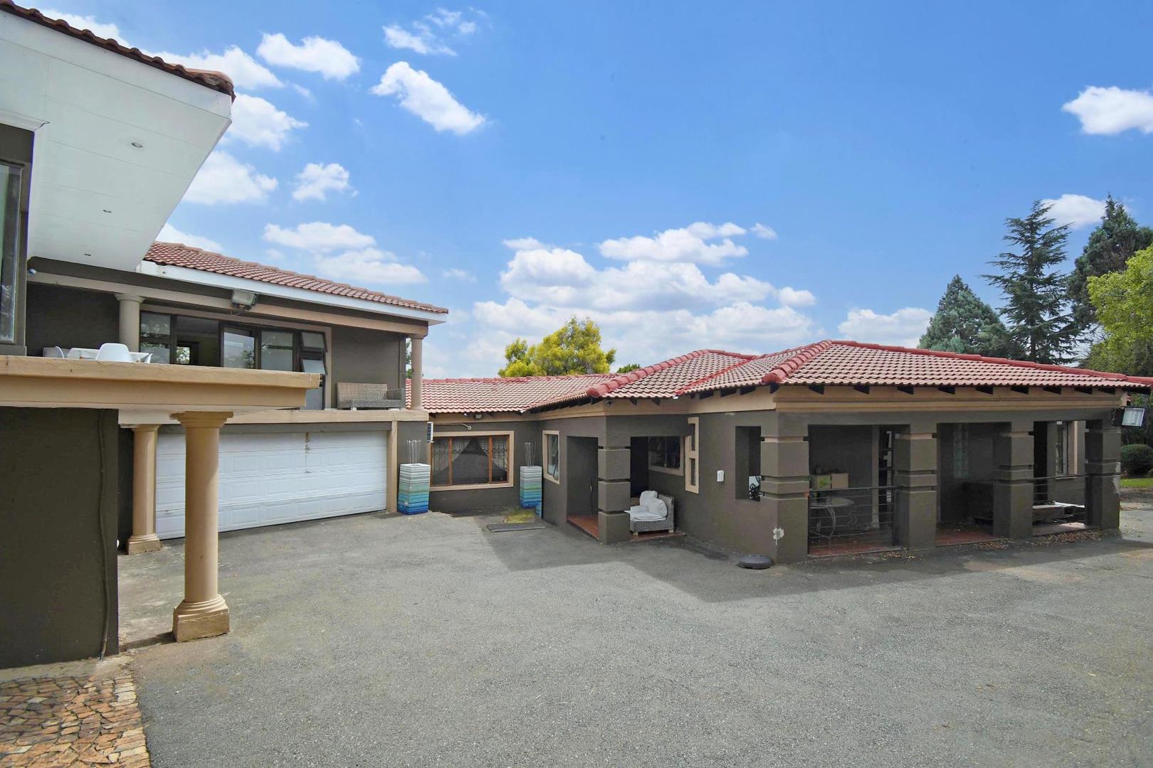 Meredale Property : Property and houses for sale in Meredale ...