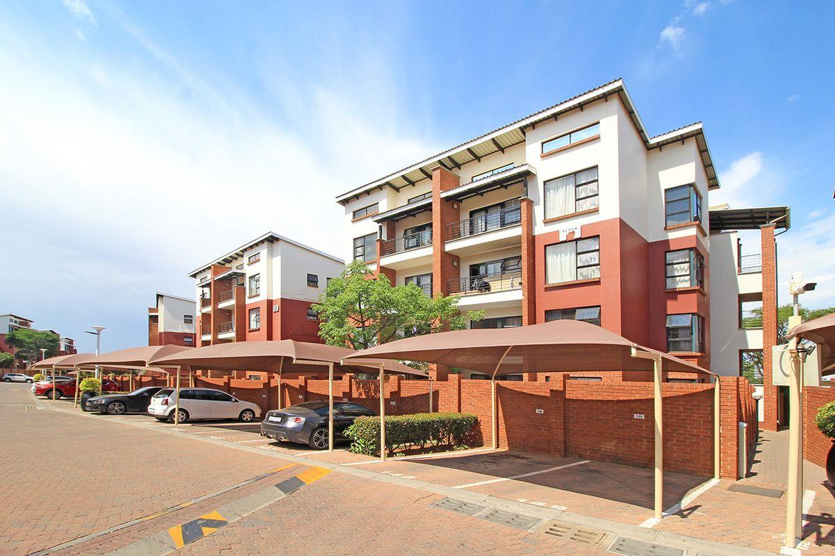 2 Bedroom Apartment / flat for sale in Greenstone Hill - P24-115824915