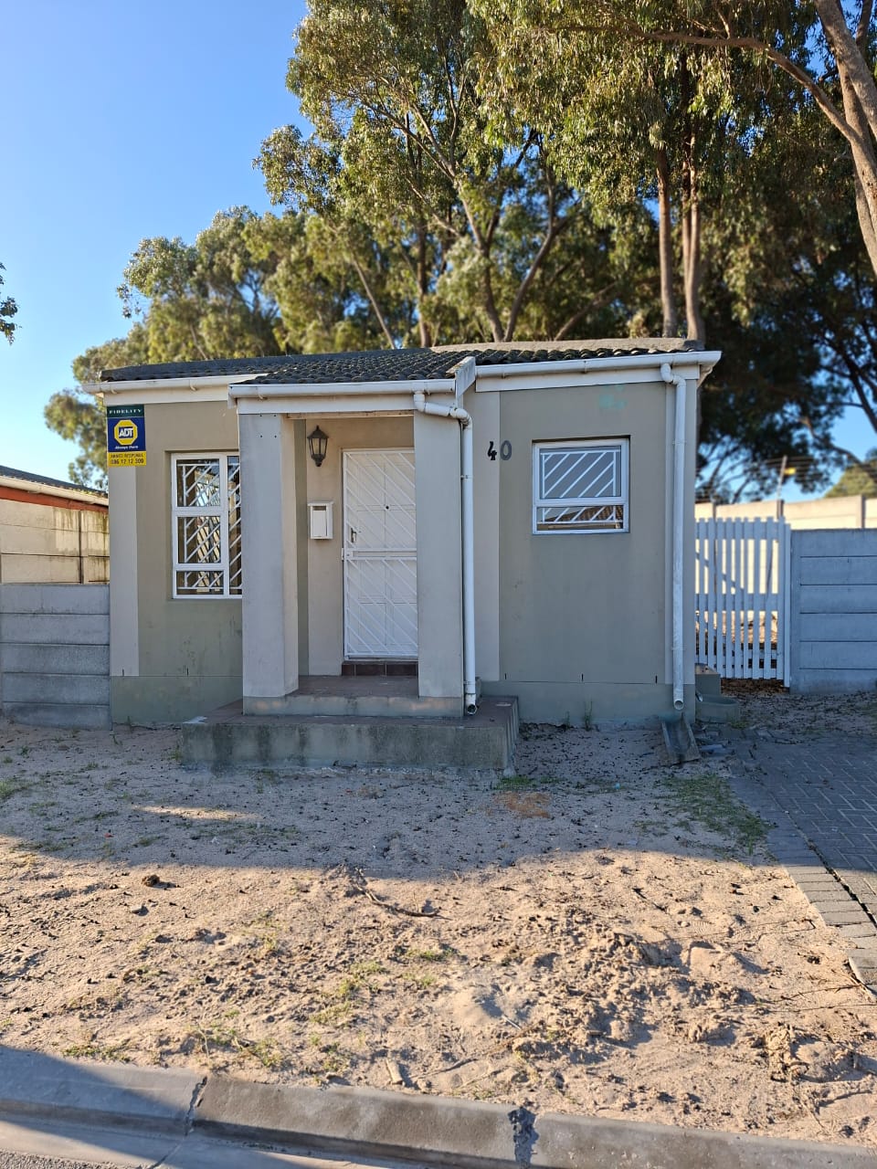 2 Bedroom House for sale in Sunset Glen - P24-115878807