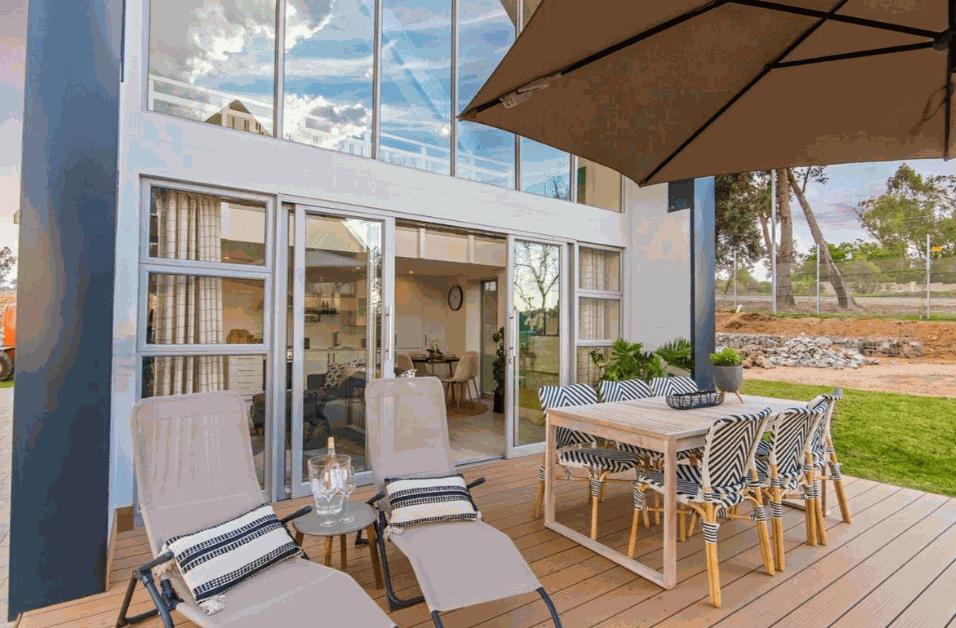 2 Bedroom House for sale in Nietgedacht AH - R114 Cnr Marina Road - P24 ...