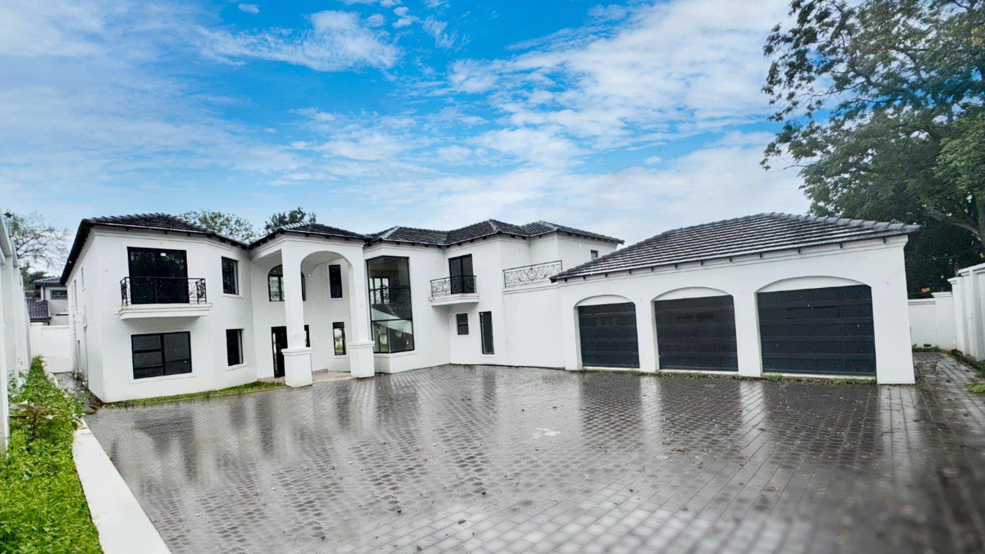 6 Bedroom House for sale in Bryanston - P24-115791817