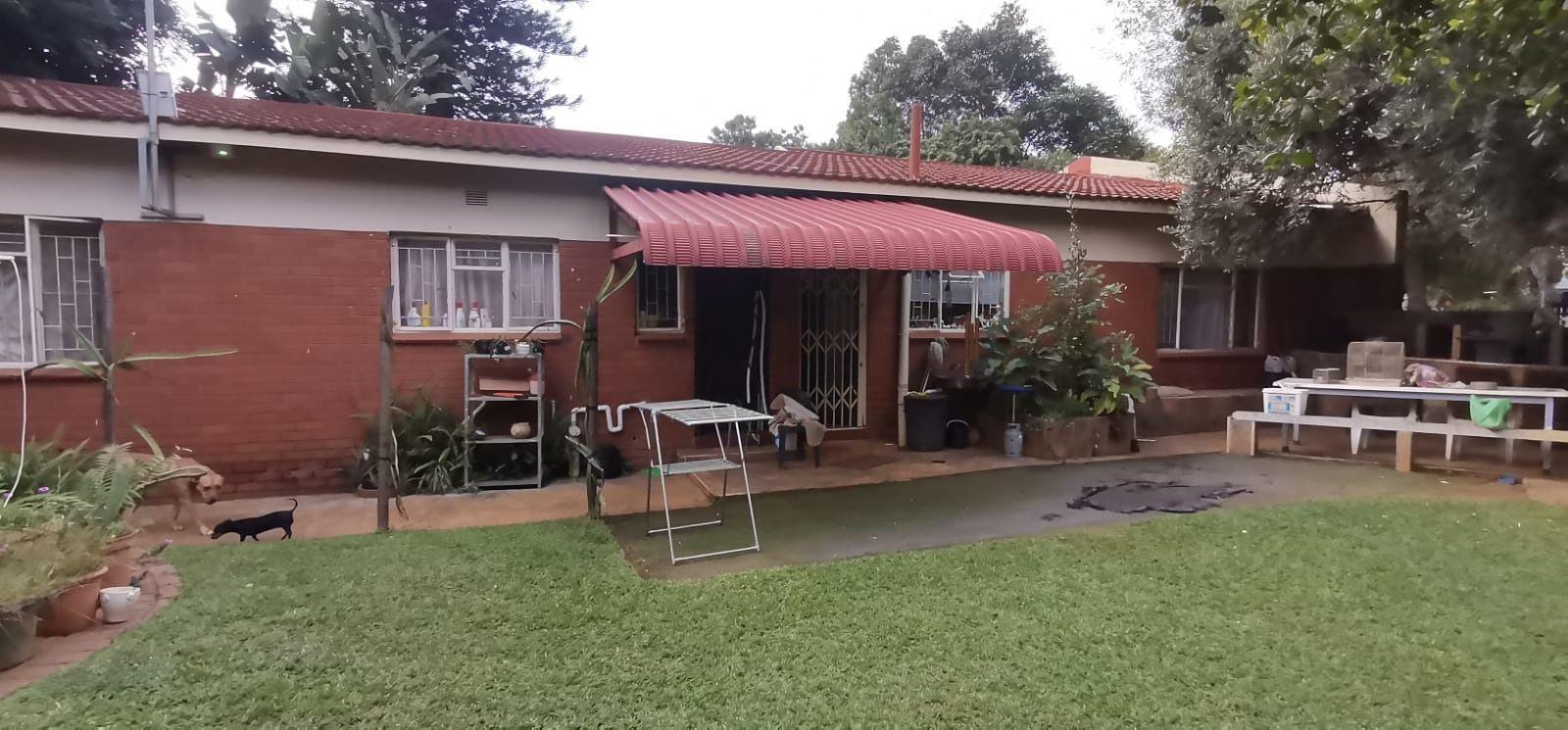 3 Bedroom House for sale in Mooinooi - P24-115931395