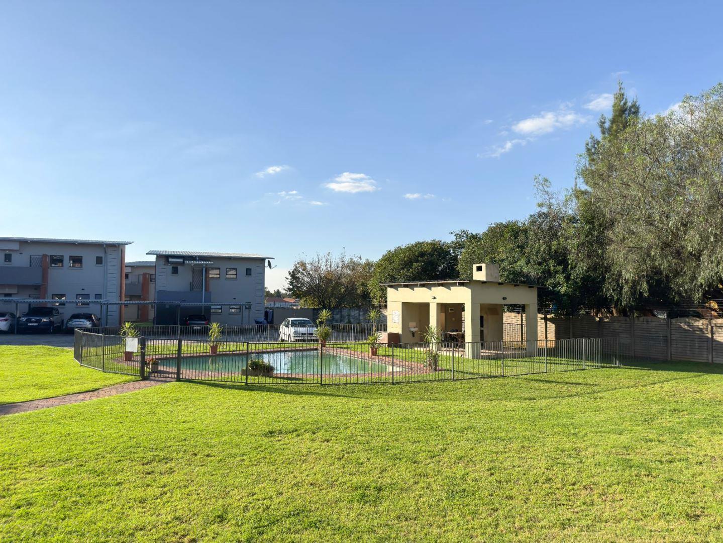 1 Bedroom Apartment / flat for sale in Rynfield - P24-115936649