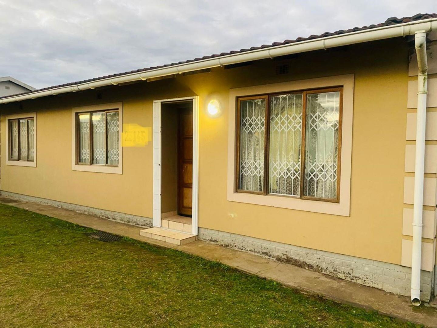 3 Bedroom House for sale in Mthatha - P24-115948243