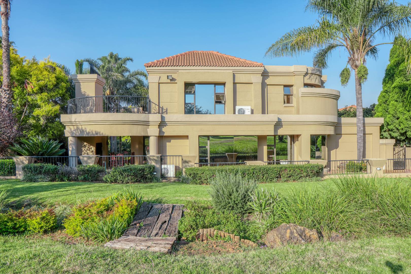 4 Bedroom House for sale in Centurion Golf Estate - Centurion Golf ...