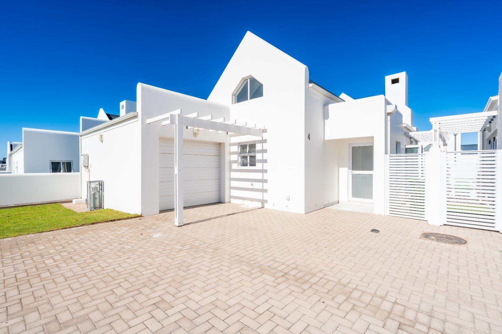 2 Bedroom House for sale in Da Gama Village - 1009 Malva Close - P24 ...