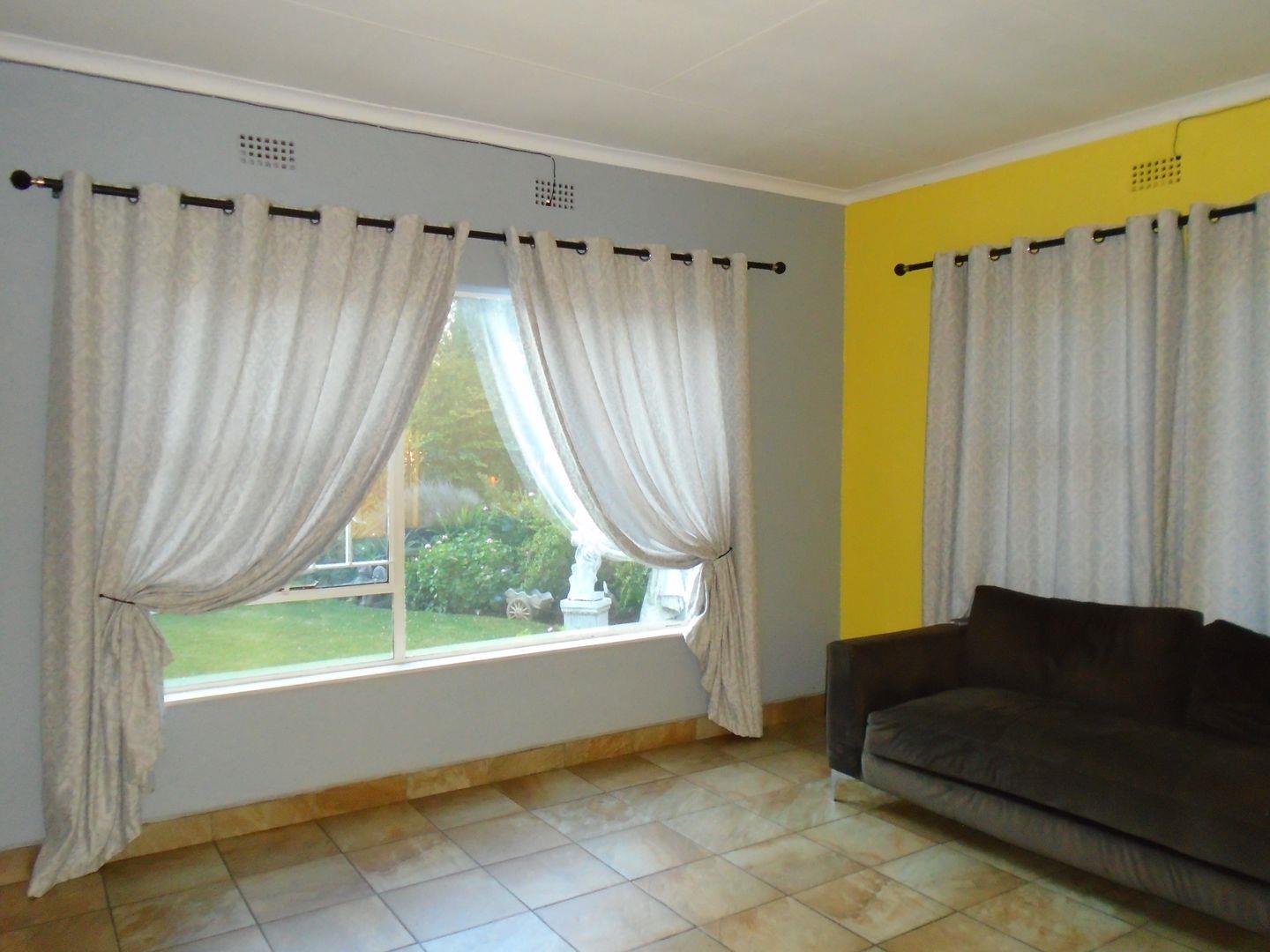 3 Bedroom House for sale in Randhart - P24-115984360