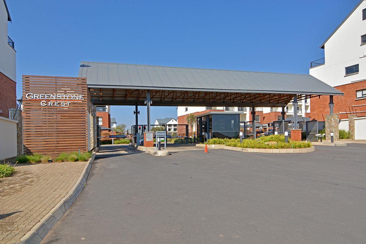 3 Bedroom Apartment / flat for sale in Greenstone Hill - 273 Ss ...