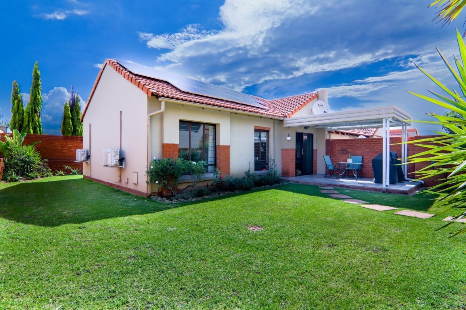 2 Bedroom Townhouse for sale in Rietvlei Ridge Country Estate - 48 ...