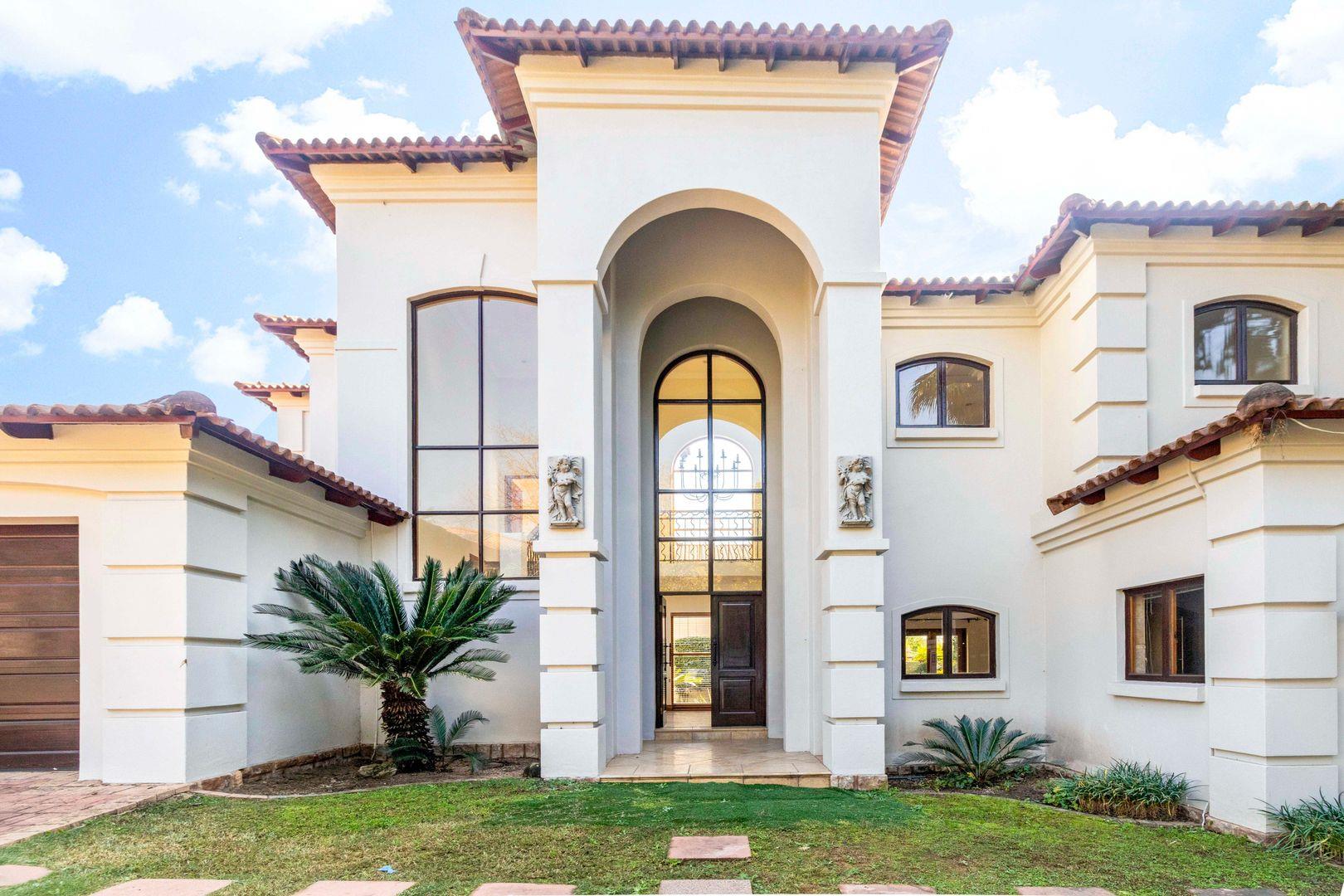 6 Bedroom House for sale in Dainfern Ridge - P24-116003868