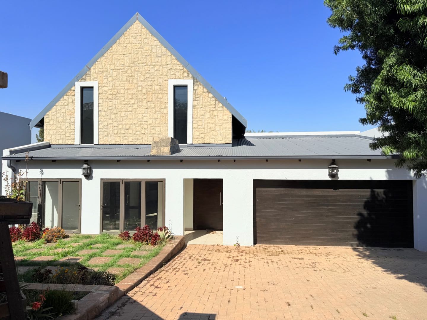 3 Bedroom House for sale in Kyalami Glen Estate - P24-116012948