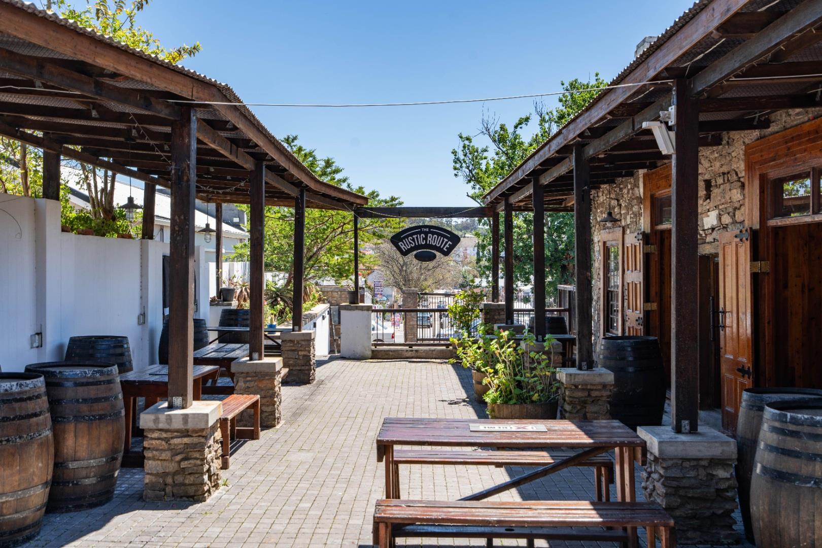 Commercial property for sale in Grahamstown Central - P24-116016696