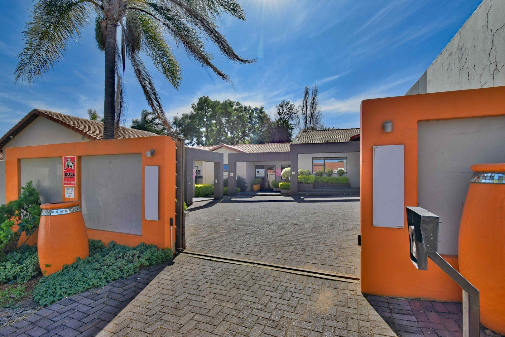 4 Bedroom House for sale in Garsfontein - P24-116017660