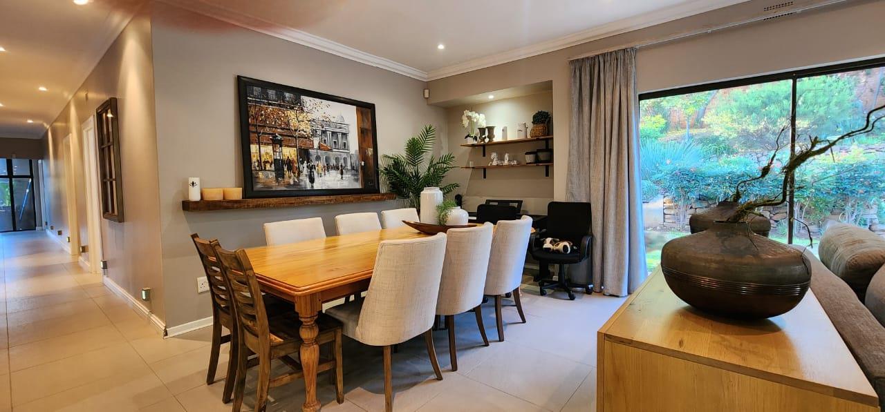 4 Bedroom House for sale in Dan Pienaar - P24-116021441