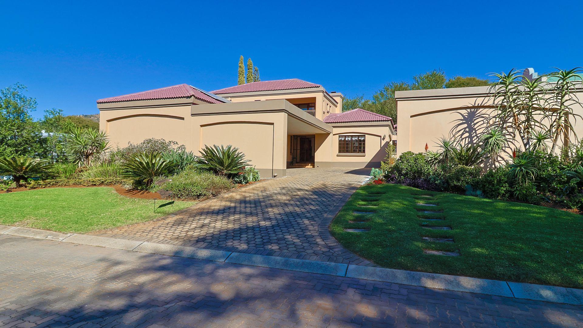 Featherbrooke Estate Property : Houses for sale in Featherbrooke Estate ...