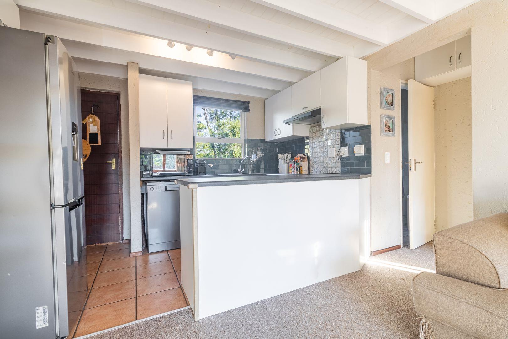 2 Bedroom Apartment / flat for sale in Magaliessig - 305 Shingara Sands ...