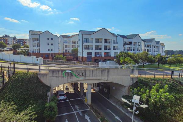 Greenstone Hill Property : Property and houses to rent in Greenstone ...