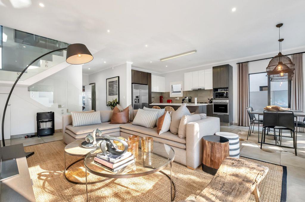 3 Bedroom House for sale in Bryanston - 4, 133 Coleraine Drive - P24 ...