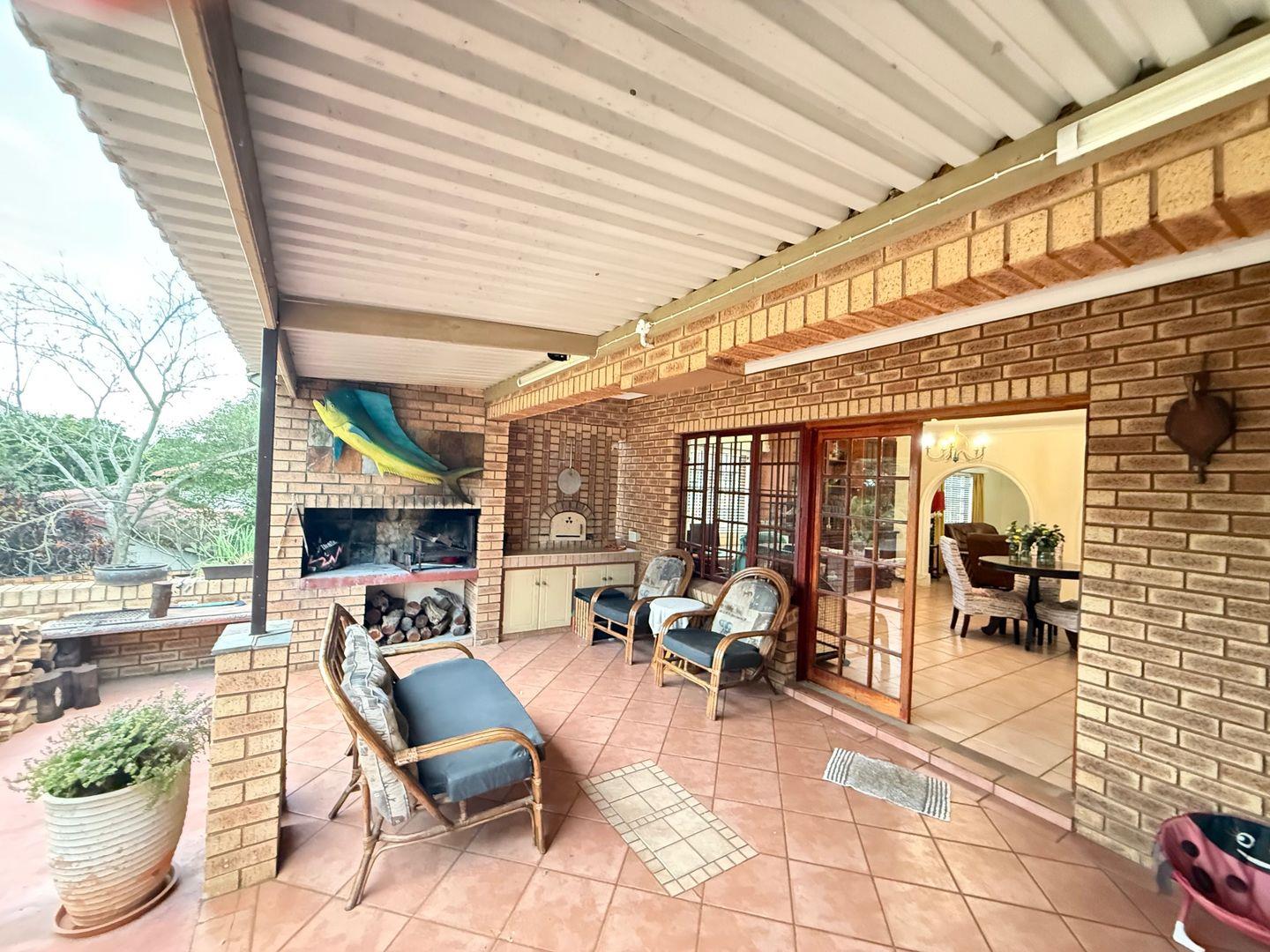 3 Bedroom House for sale in Mtunzini - P24-116065354