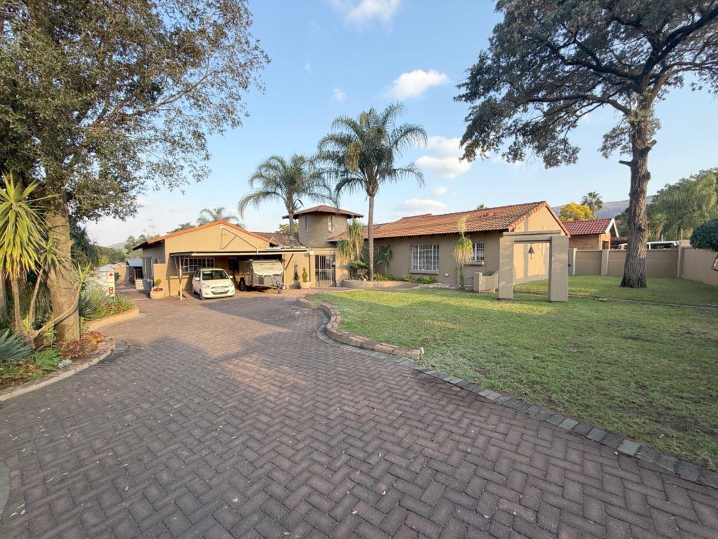 Geelhoutpark Property : Property and houses for sale in Geelhoutpark ...