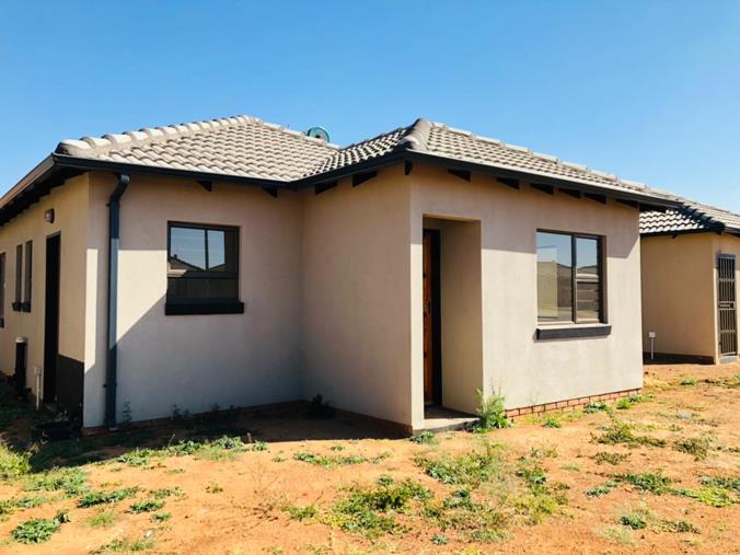3 Bedroom House for Sale in Soshanguve VV