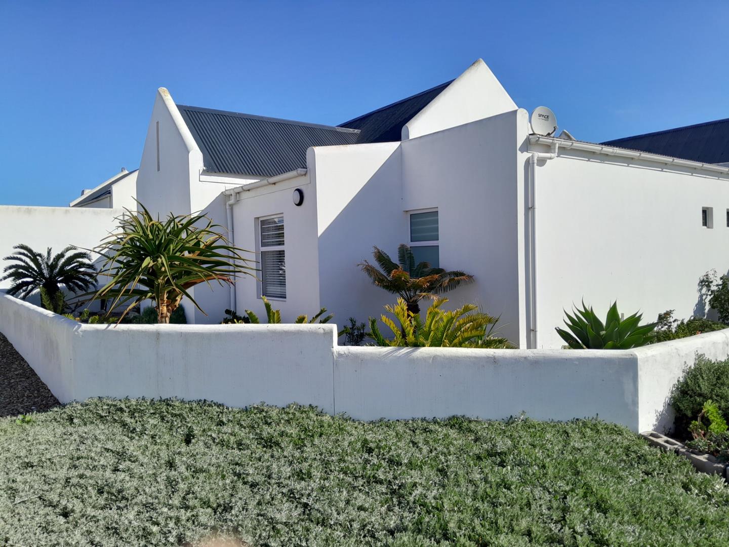 3 Bedroom House for sale in Paternoster - 28 Visvanger Street - P24 ...