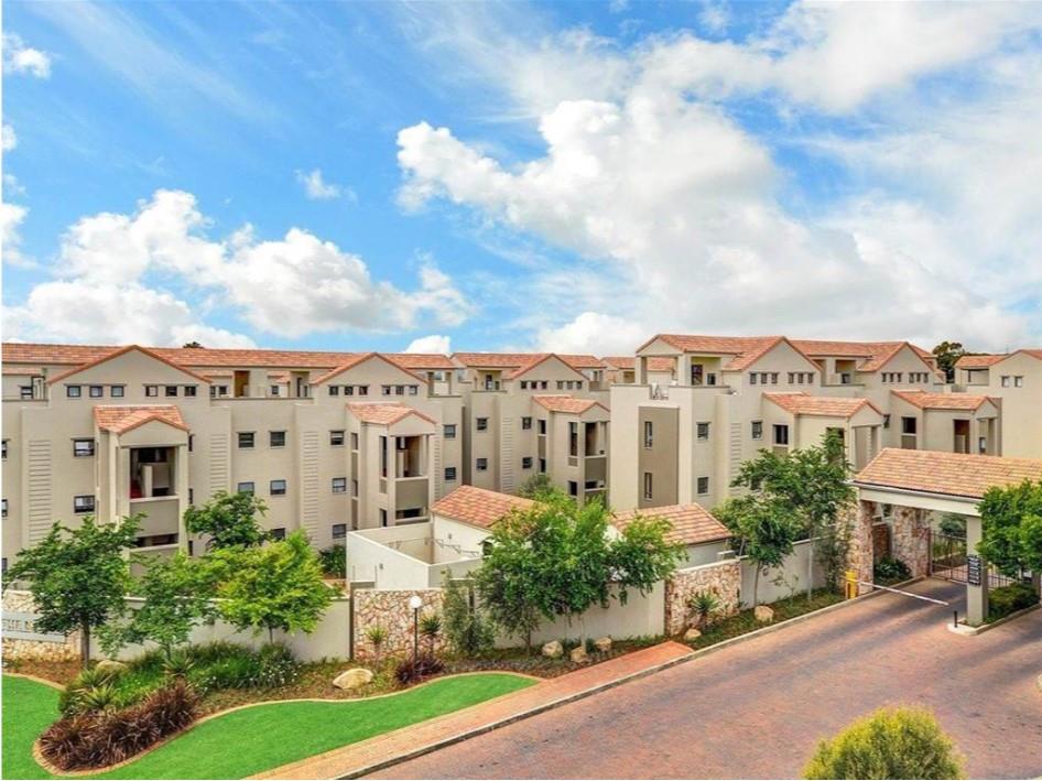 1 Bedroom Apartment / flat for sale in Paulshof - The Matrix - P24 ...