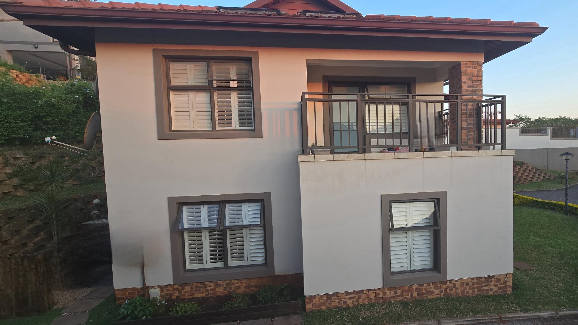 2 Bedroom Apartment / flat for sale in Izinga - P24-116081510